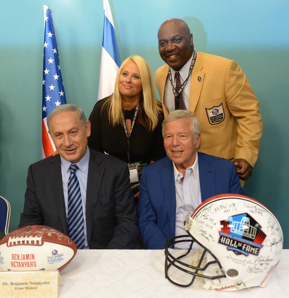 Robert Kraft, 19 NFL Hall of Famers Kick Off Diplomatic Blitz in Israel ...